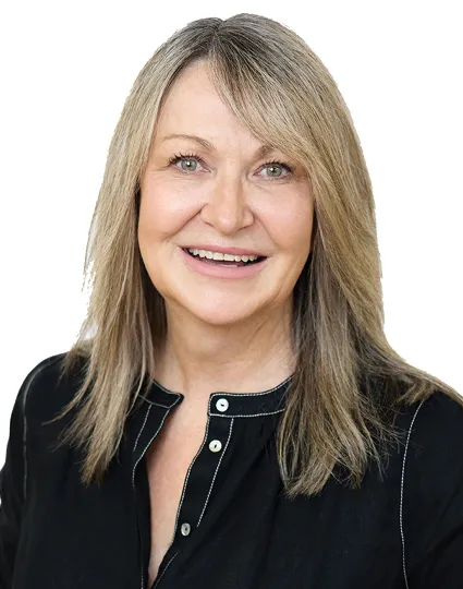 Louise Dobson | Agent - Harcourts Tauranga